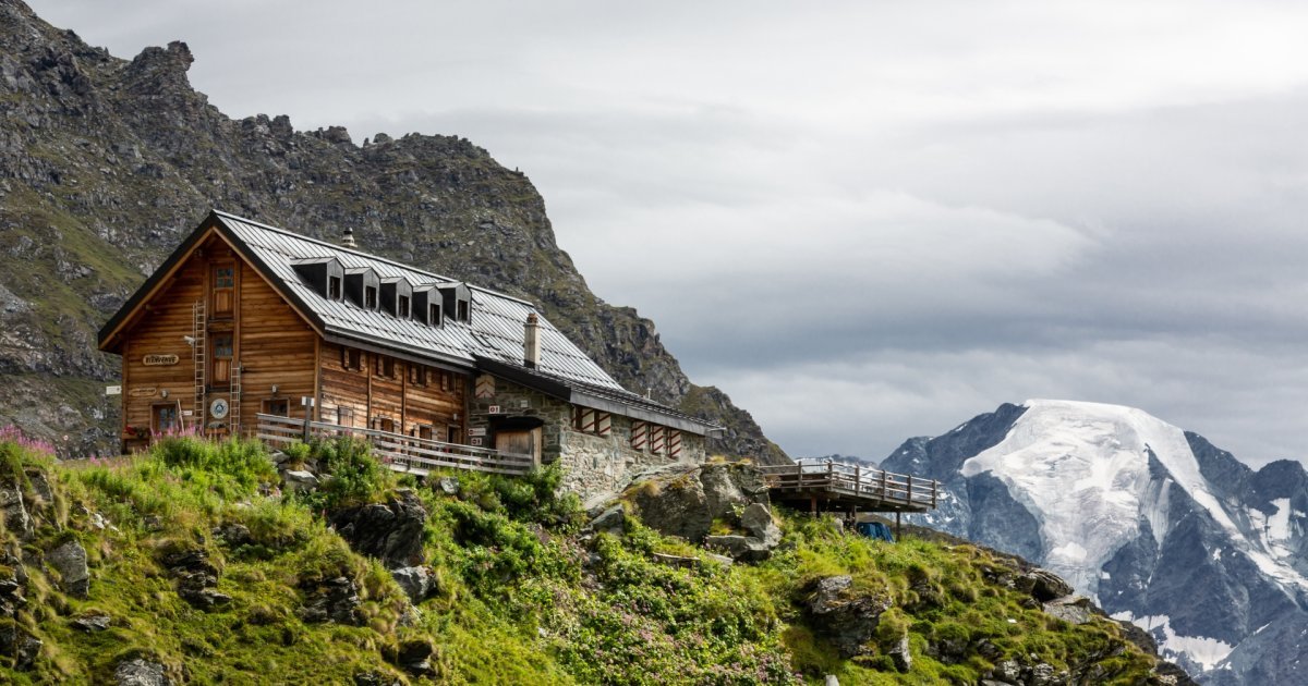 100 ans de la cabane Mont Fort : retour sur son histoire et ses | Rhône FM