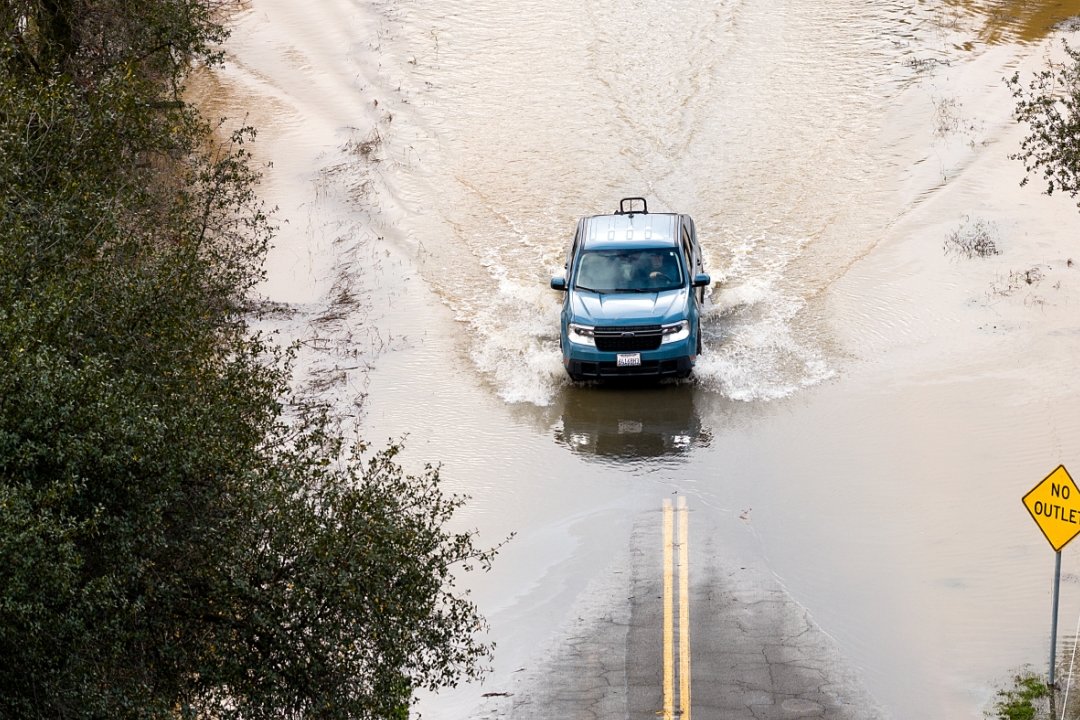 Appels à évacuer à Los Angeles face au risque d'inondations | Rhône FM
